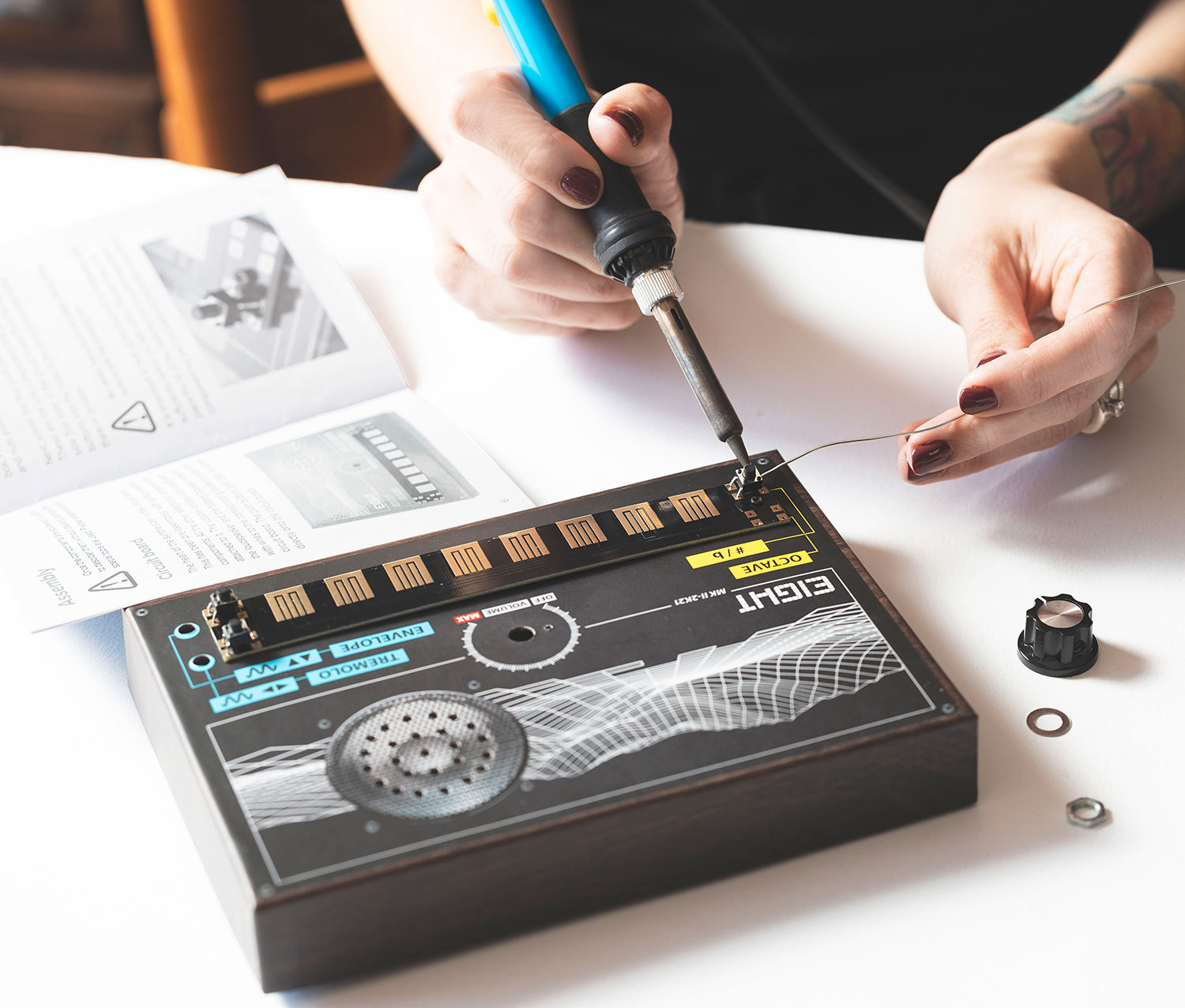 Electronic Kits and games from EIGHT Innovation Ltd